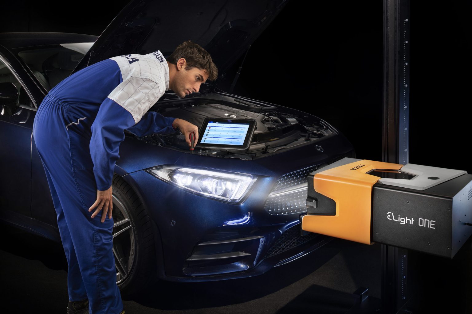 ELIGHT - headlight alignment system - Bodyshop Solutions